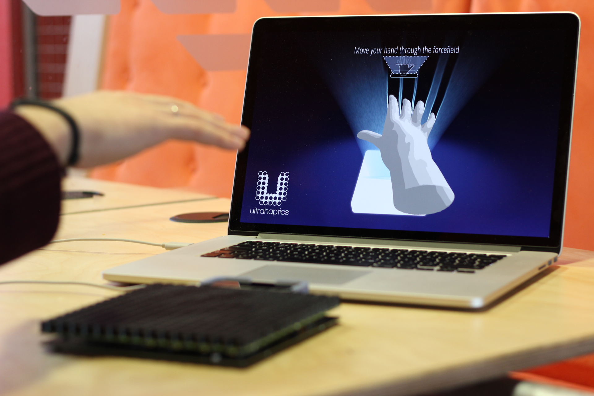 Ultrahaptics, Which Gives Feel to Virtual Objects, Expands into the ...